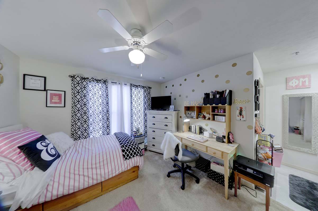 Apartment Photos | Windsor Hall